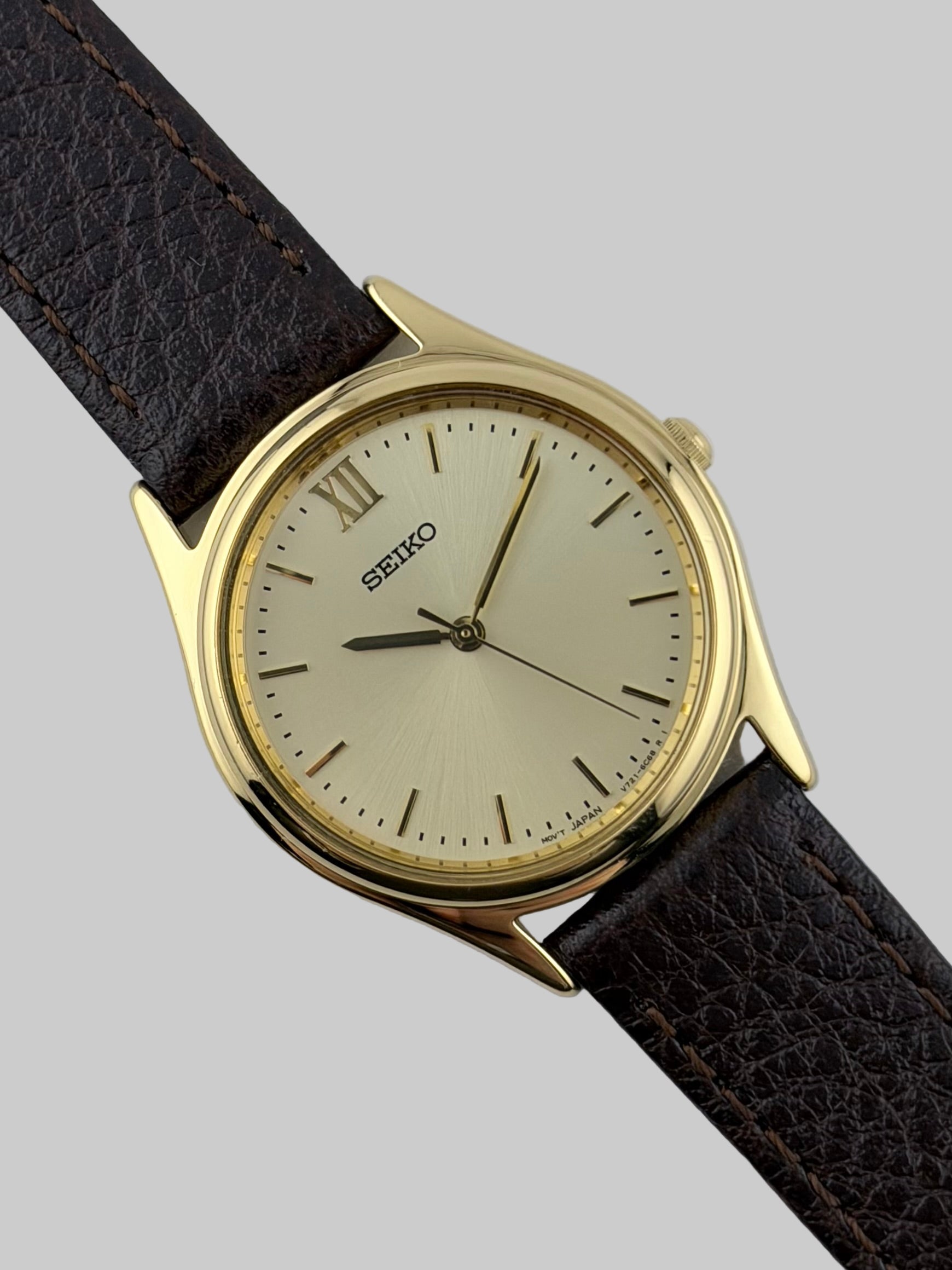 Seiko Quartz Dress Watch V721-6B10 - Sunburst Dial – The Wrist Watcher